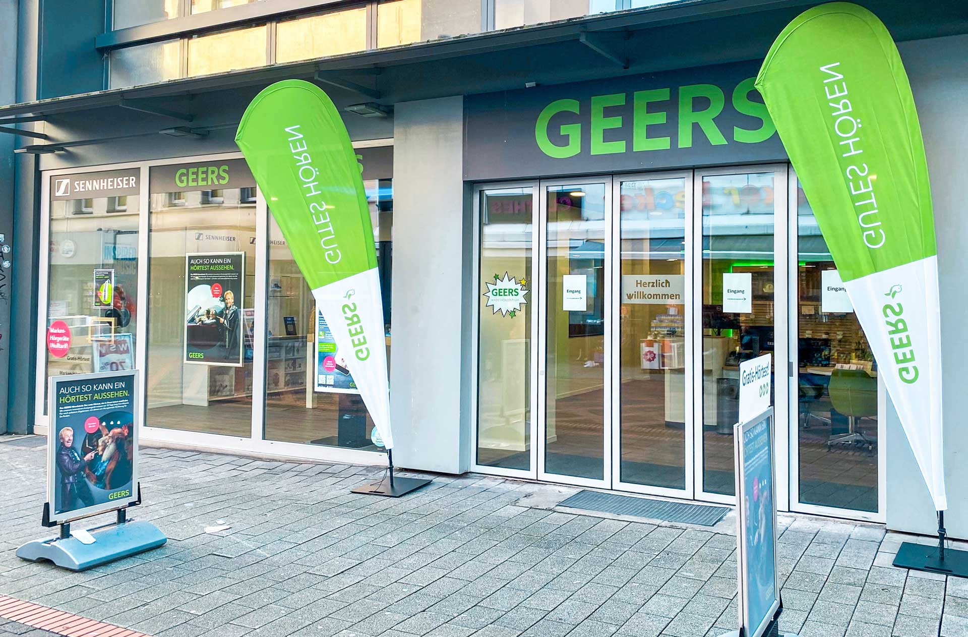 GEERS LOCKT MIT WECHSELPRÄMIE - OMNIdirekt