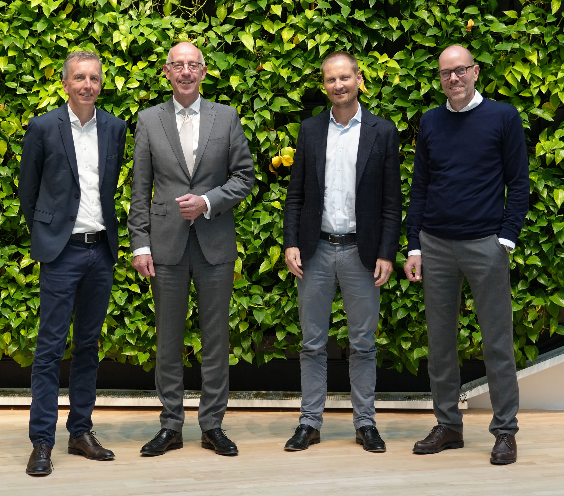 STABÜBERGABE AN WILLIAM DEMANT - OMNIdirekt